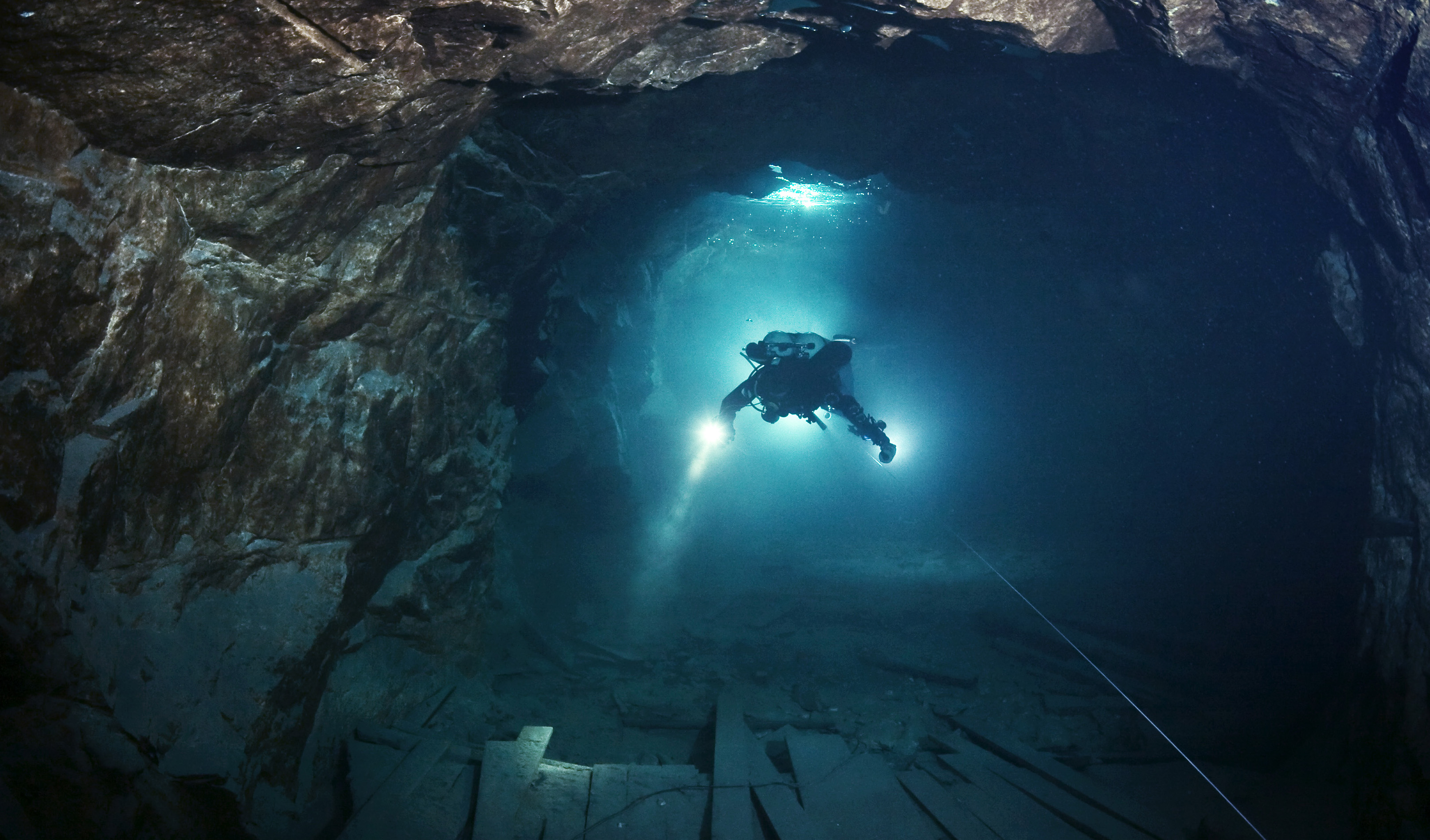 Huish Outdoors Acquires Oceanic and Hollis - Huish Outdoors